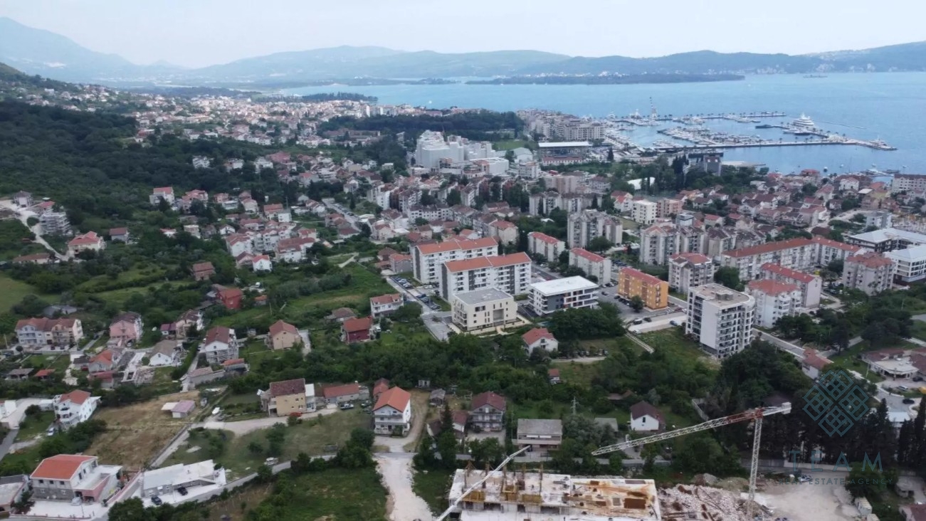 Tivat, Donja Lastva, zemljište 1910m²
